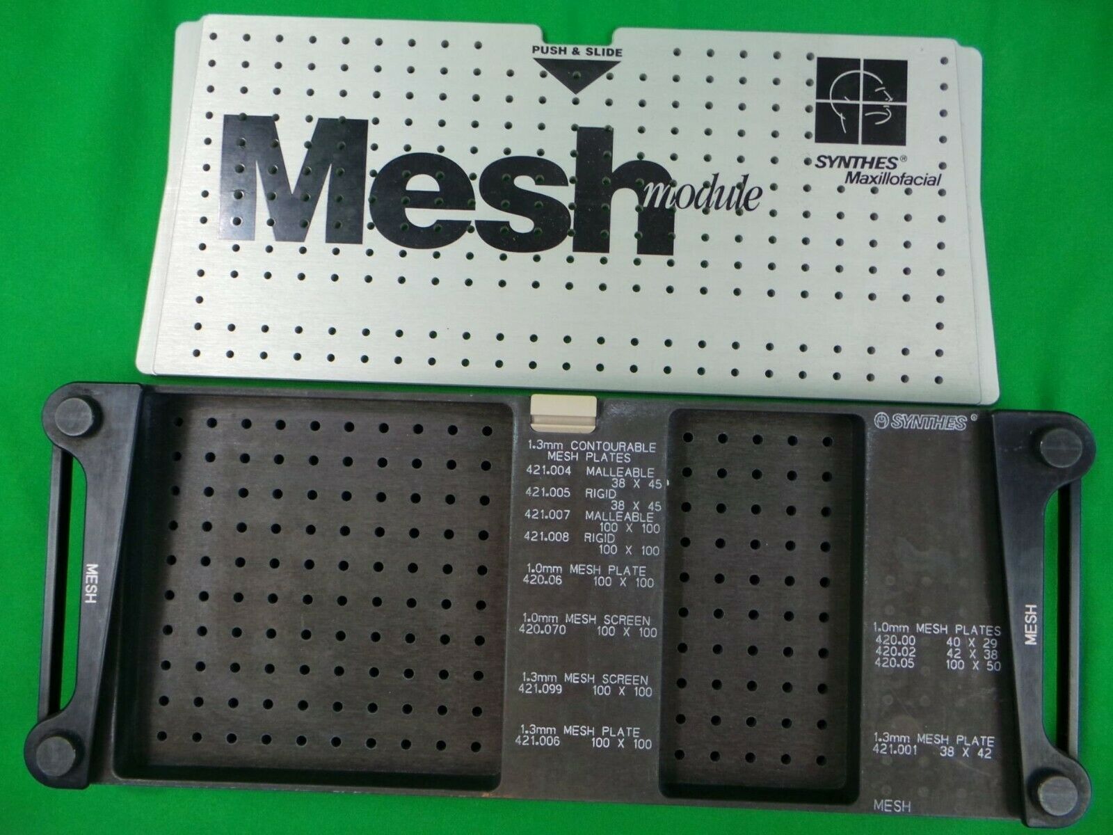 SYNTHES MAXILLOFACIAL CRANIOFACIAL MODULAR FIXATION SYSTEM 1.3mm CRANI ...